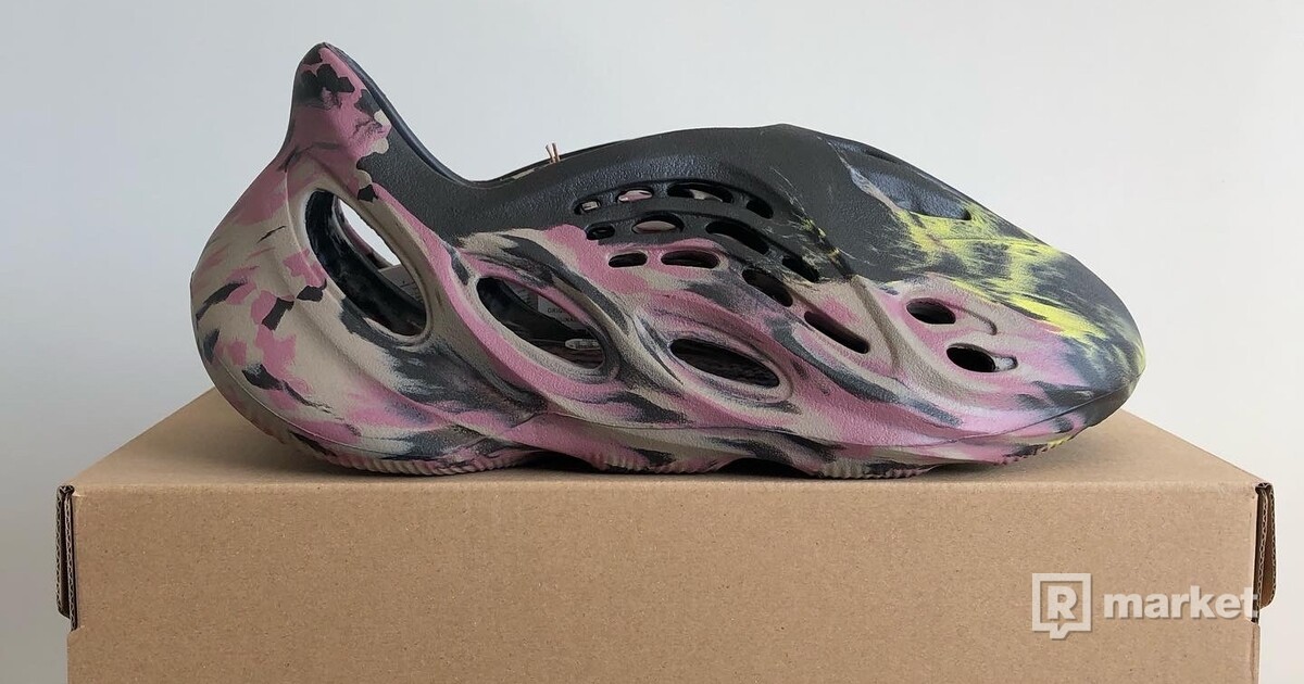 Adidas Yeezy Foam Runner Mx Carbon Refresher Market