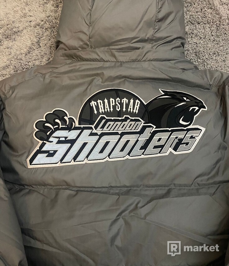 Trapstar Shooters Puffer Jacket - Grey/Reflective Trapstar Shooters Puffer Jacket - Grey/Reflective