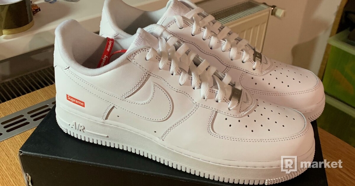 Nike X Supreme Air Force 1 White Refresher Market