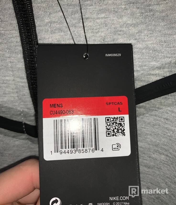 Nike Tech Fleece Refresher Market
