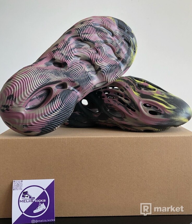 Adidas Yeezy Foam Runner Mx Carbon Refresher Market