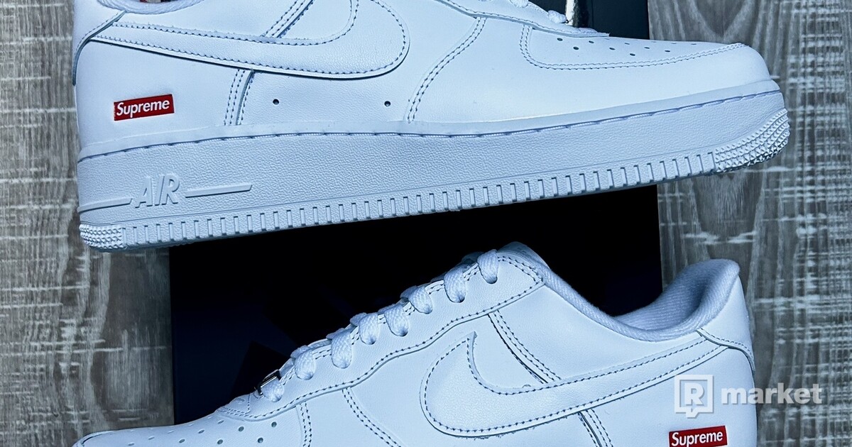 Nike Air Force 1 Low Supreme White Refresher Market