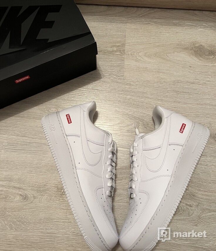 Nike X Supreme Air Force 1 Low White” Refresher Market